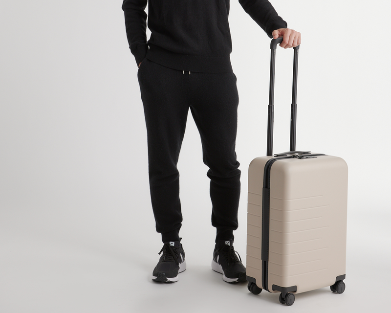 Quince – Carry-On Hard Shell Suitcase 21" | Goody