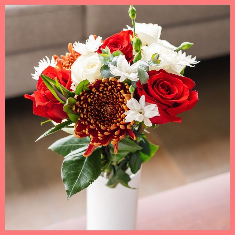 ReVased – Jingle Bells Flower Bouquet | Goody